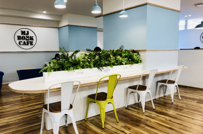 【瓦町FLAG】ジュンク堂に併設！ 電源もWi-Fiも使えて読書・作業にもってこいな「MJ BOOK CAFE」